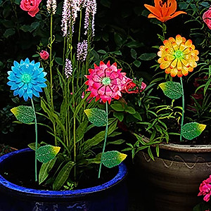 Juegoal 3 Pack Flower Garden Stakes Decor, Outdoor Metal Sunflowers Daisy Shaking Head Glow in Dark Yard Art, Rust Proof Metal Flower Stick, Indoor Outdoor Pathway Patio Lawn Decorations