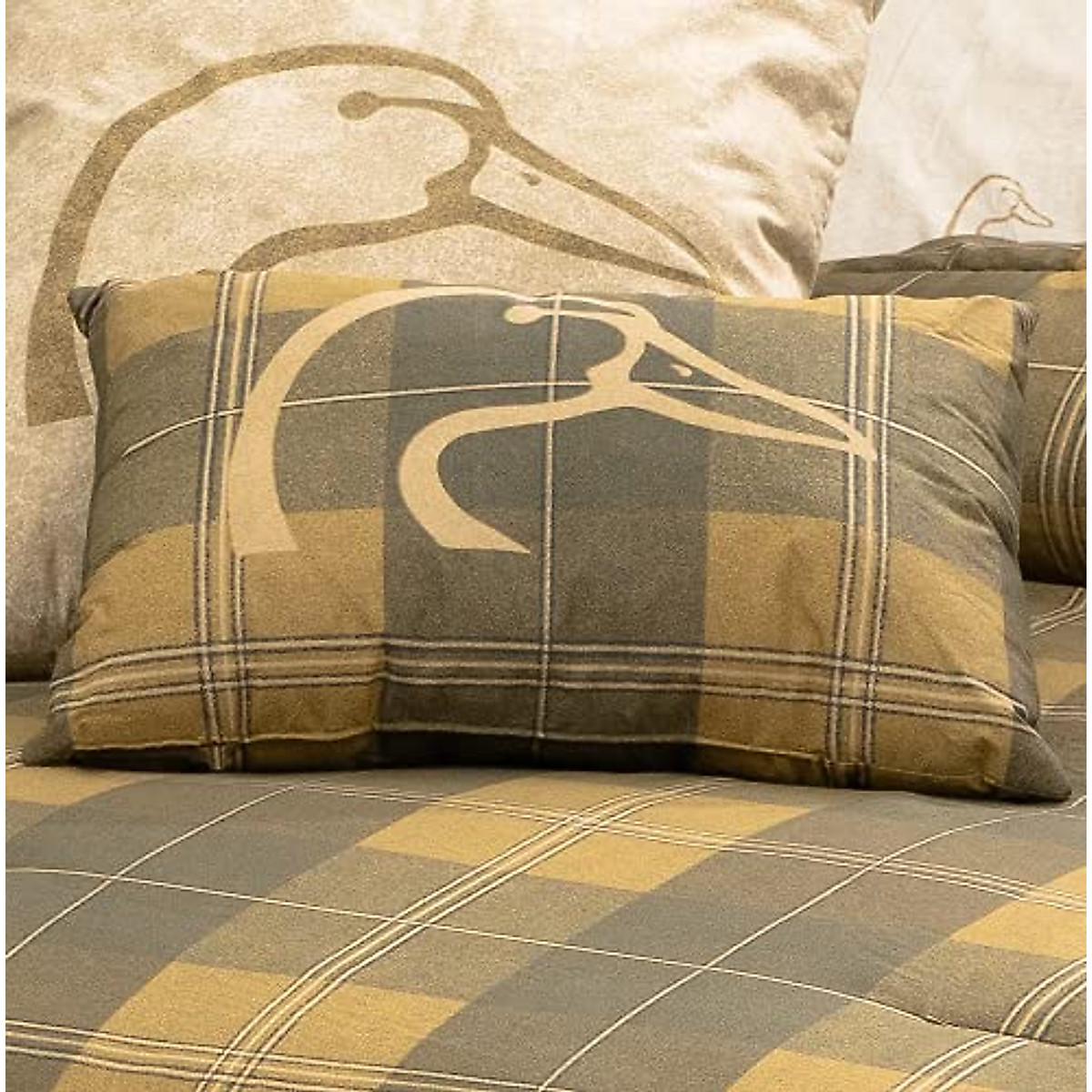 Boston Linen Company Ducks Unlimited DU Plaid Polycotton Oblong Pillow - Throw Pillow for Couch & Bed - Soft & Comfortable Duck Pillow - Indoor/Outdoor Decorative Pillow - Brown (14 x 20)