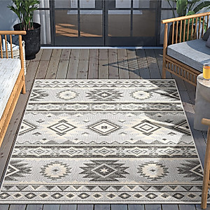 Well Woven Tuscon Grey Indoor/Outdoor Southwestern Area Rug (5'3" x 7'3") High Traffic Stain Resistant Geometric Medallion Carpet