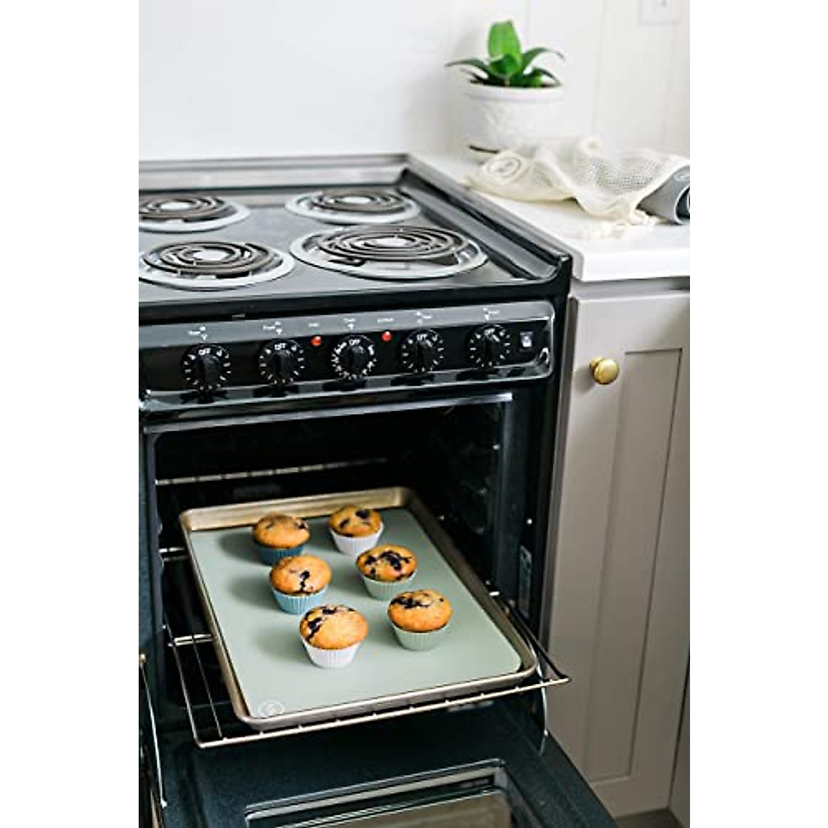 The Silicone Kitchen Reusable Silicone Baking Cups - Non-Toxic, BPA Free, Dishwasher Safe ((White, Navy, Sage Green, Dusty Blue), Standard)