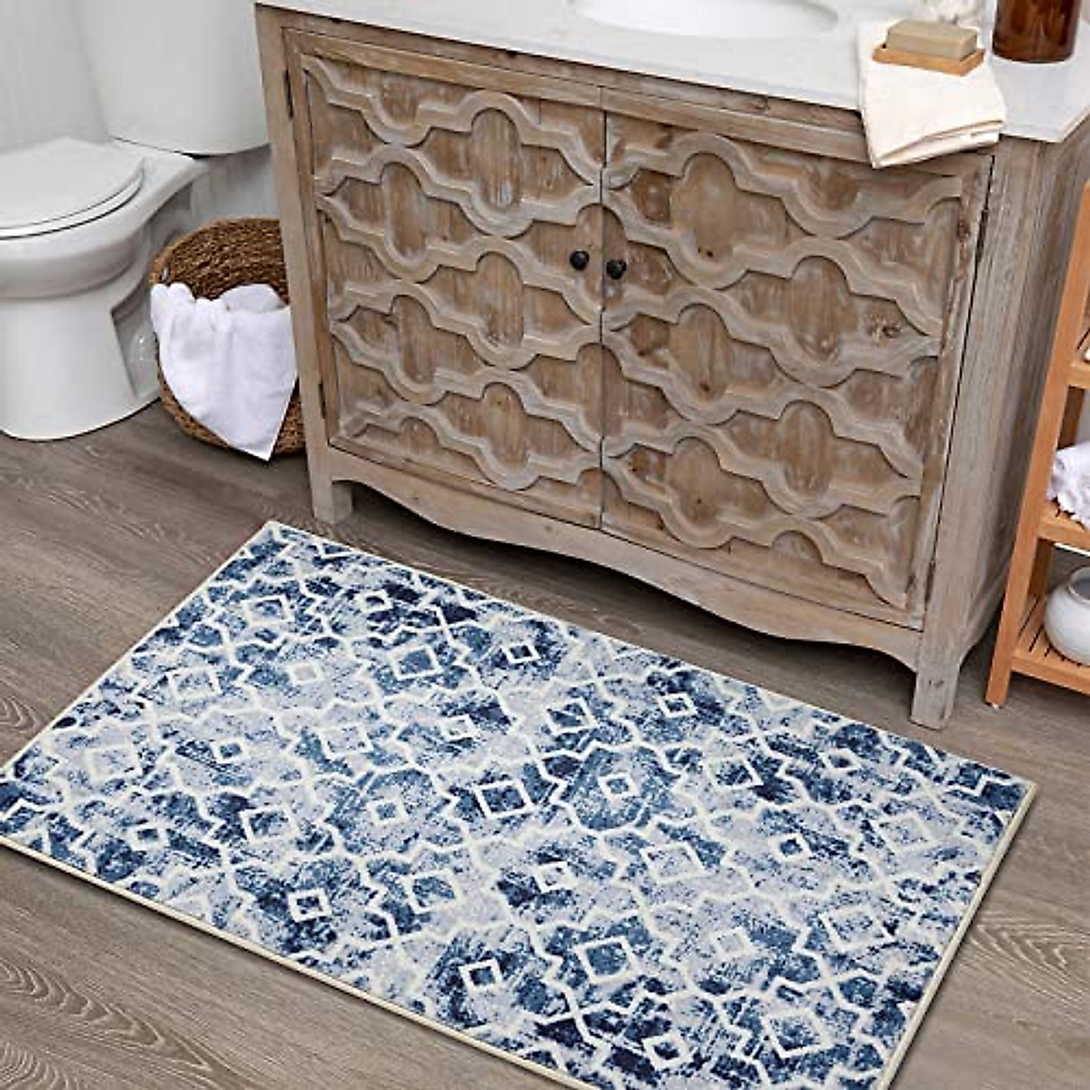 YoKii Blue Geometric Distressed Throw Rug Texture 2x3 Faux Wool Modern Abstract Small Fuzzy Area Rug Kitchen Bathroom Mat Rubber Backed Contemporary Quatrefoil Low Pile Indoor Doormat (2x3, Blue)