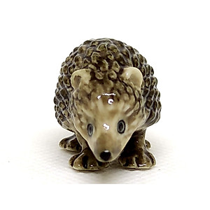 SSJSHOP Hedgehog Dollhouse Miniature Figurines Hand Painted Ceramic Animals Collectible Gift Home Garden Decor,