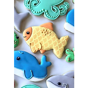 Cute/Gold Fish Cookie Cutter, 4" Made in USA by Ann Clark