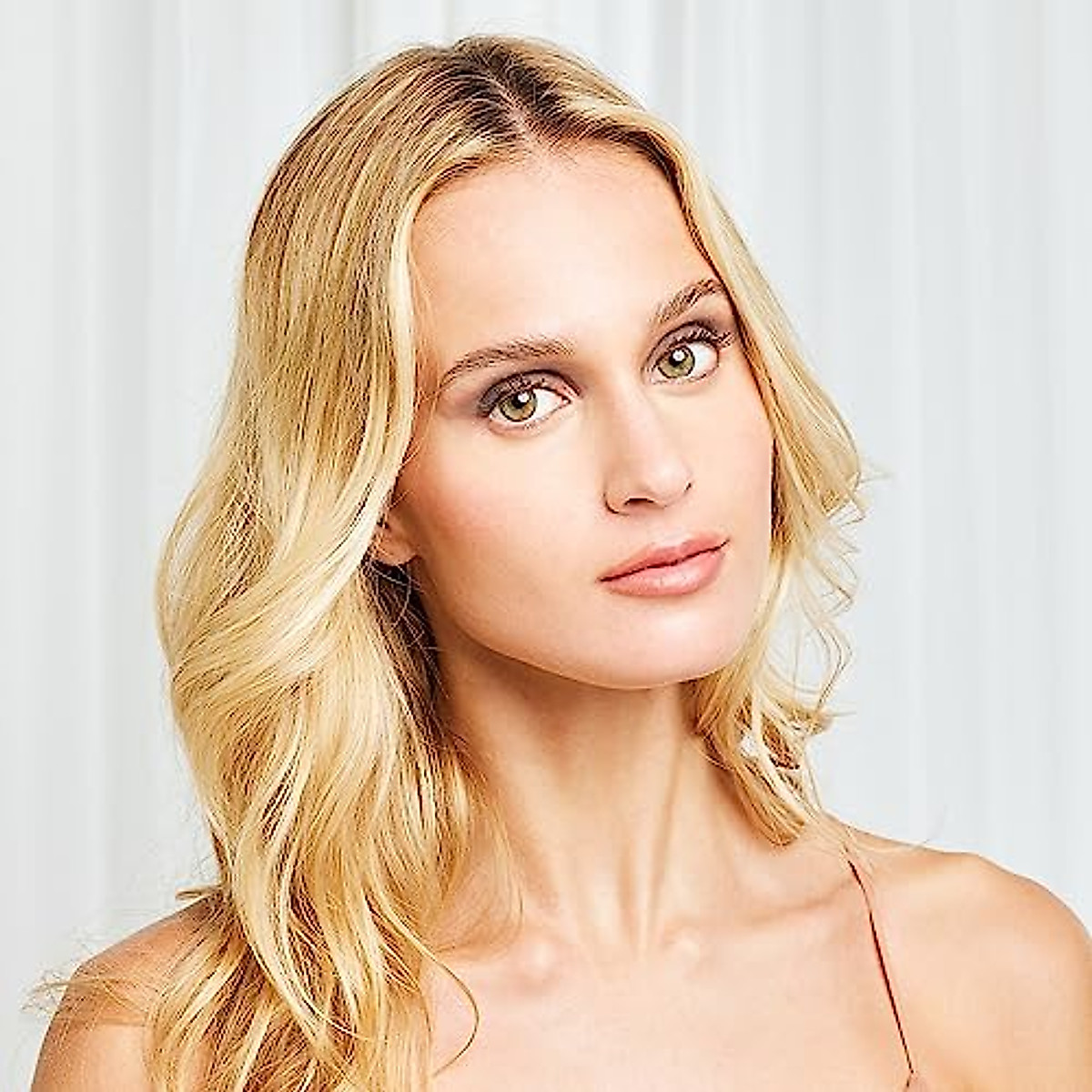 Palladio Waterproof Eyeshadow Stick with Blending Sponge, Long Lasting & Effortless Application, Smudge Free & Crease Proof Formula, Matte & Shimmer Shades, Buildable Eye Shadow (Matte Mocha)