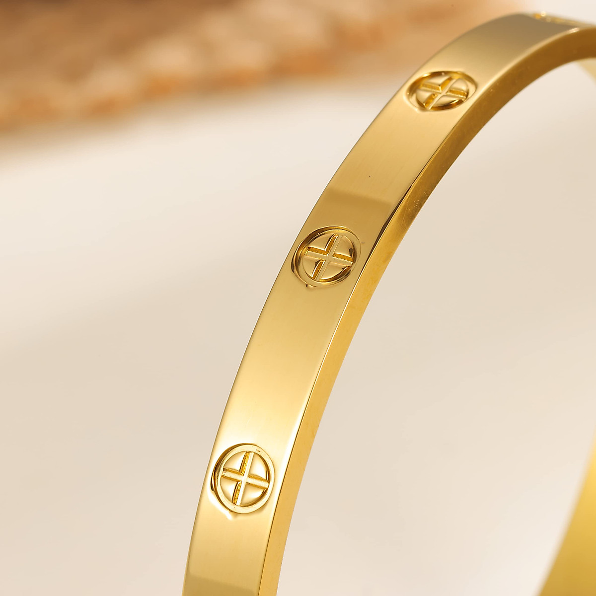 YUFANHY Love Bracelet Cuff 18k Gold Plated Stainless Steel Love Bracelet For Women Novelty And Mother Daughter Bracelet Jewelry Oval Bangle Witness The Of Love Wedding For Couple（gold）