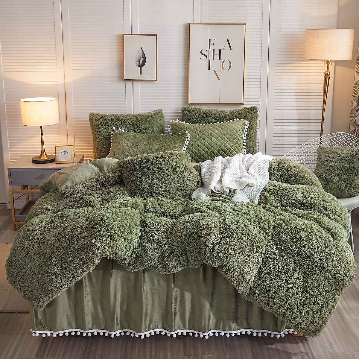 LIFEREVO Luxury Plush Shaggy Duvet Cover Set, Soft Fluffy Furry Duvet Cover Set(1 Faux Fur Fuzzy Comforter Cover+2 Pom Poms Velvet Pillowcases)Solid Bedding Set, Zipper Closure(Full/Queen, Sage Green)
