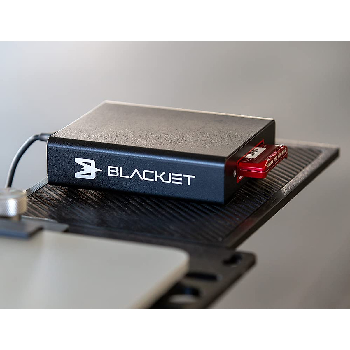 Blackjet VX-1R is a RED Mini-MAG Reader That's USB 3.2 Gen 2 (RED Approved). It has Read speeds of 525 MB/s. It's a Designed for Professional DIT for The Video, Broadcasting, and Cinema Market.
