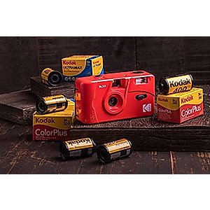 Kodak M35 Film Camera, Reusable, Focus Free, Easy to Use, Build in Flash and Compatible with 35mm Color Negative or Bl/W Film (Film and AAA Battery NOT Included) (Flame Scarlet)