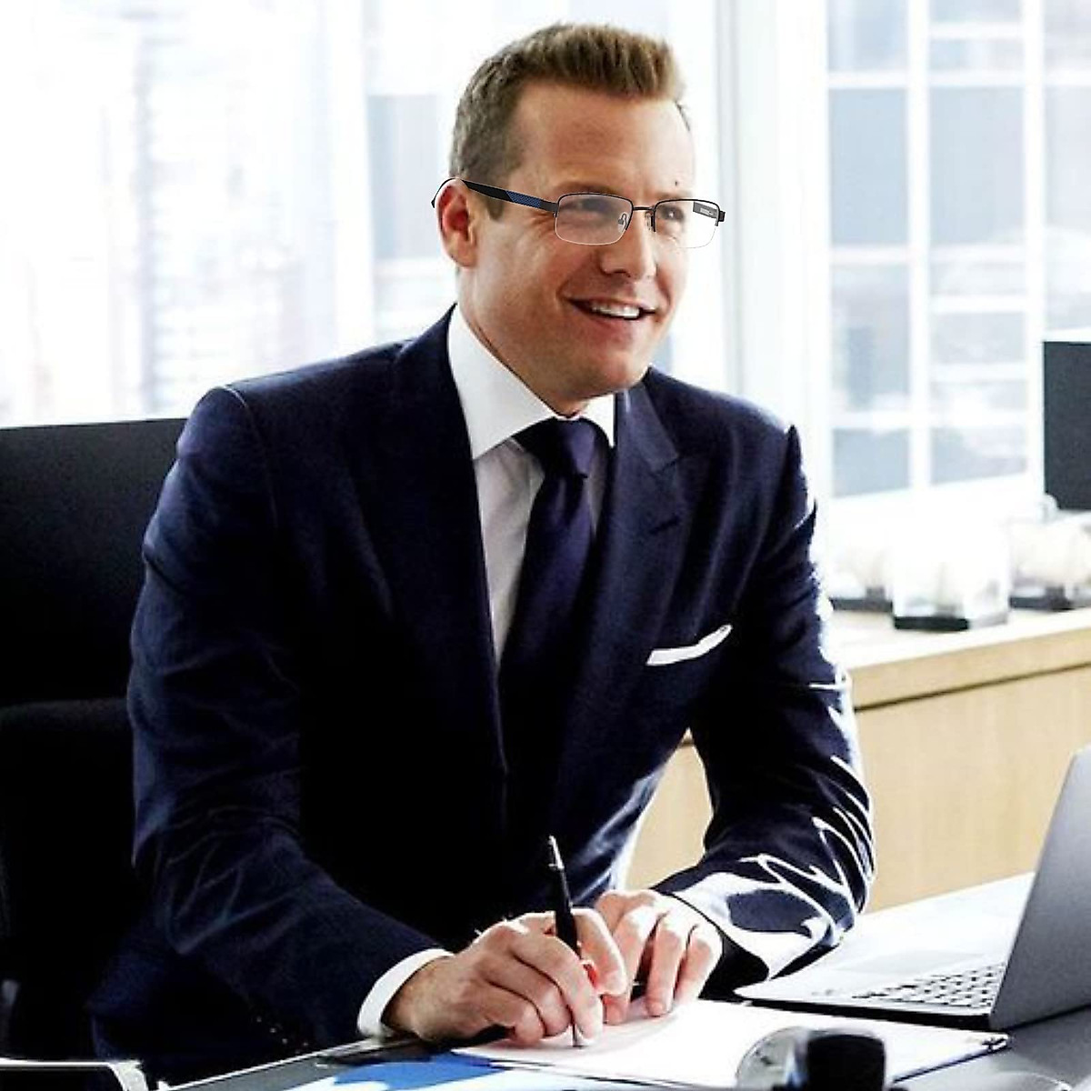 Missfive Men Premium Multifocus Reading Glasses Blue Light Blocking, Progressive Metal Frame With No Broken Spring Hinge Eyewear,Workspace For Near Range 1.50x