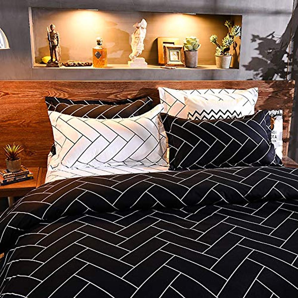 LAMEJOR Duvet Cover Set Queen Size Chevron Geometric Style Reversible Luxury Soft Bedding Set Comforter Cover(1 Duvet Cover+2 Pillowcases) Black/White