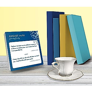 2024 Great Quotes From Great Women Boxed Calendar: 365 Days of Inspiration from Women Who Shaped the World (Daily Desk Gift for Her)