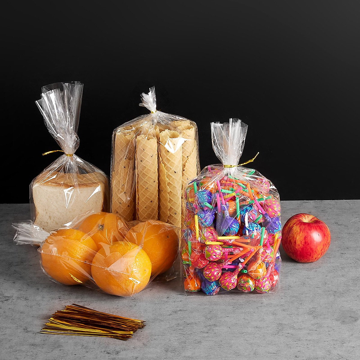 PVWSG GAULUPUE 100Pcs 8"x 11" Bottom Gusset Bags, Clear Cello Cellophane Plastic Treat Goodie Bags with Twist Ties for Gift Wrapping, Decorations, and Food Storage