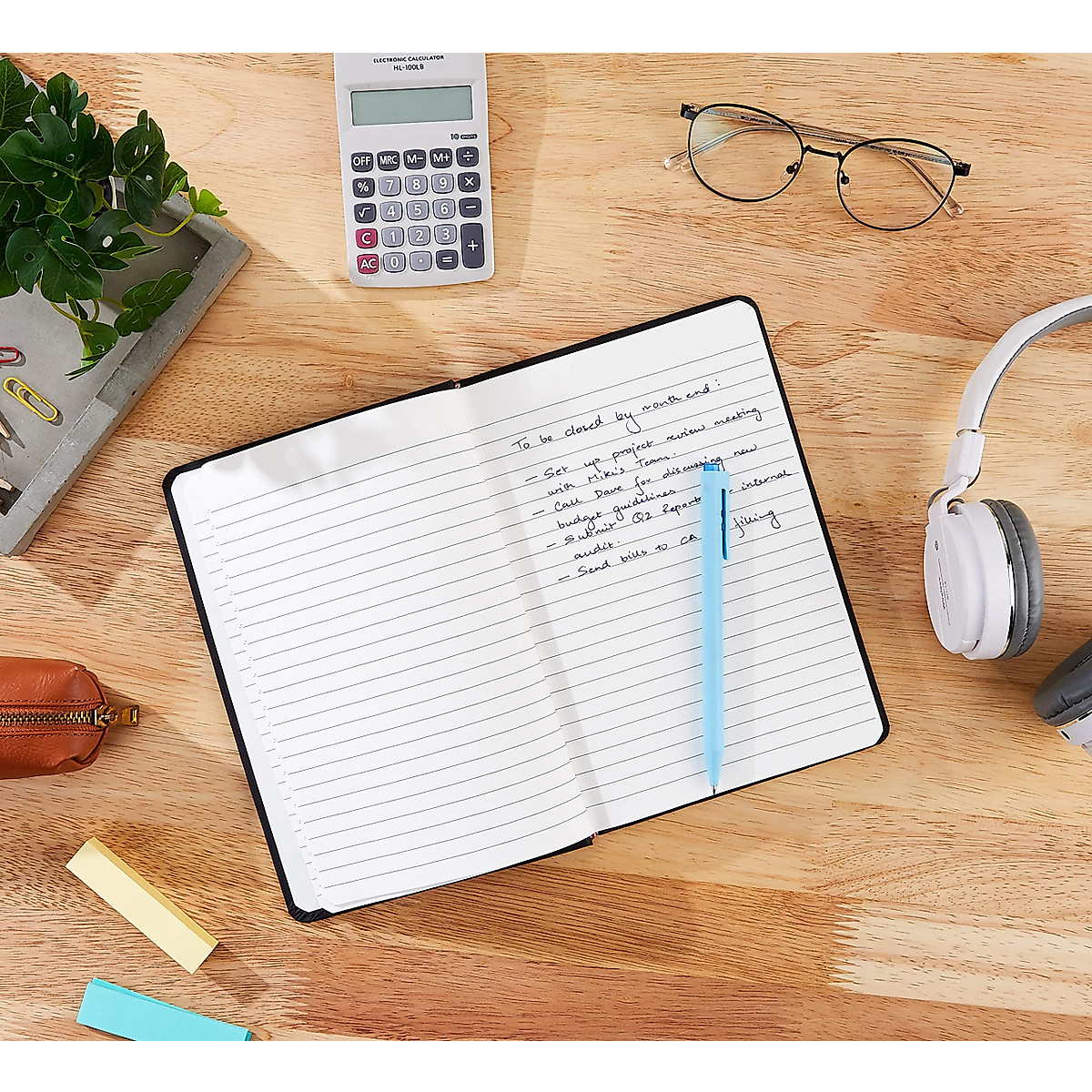 Amazon Basics Classic Notebook, 240 Pages, Hardcover - 5 x 8.25-Inch, Line Ruled Pages