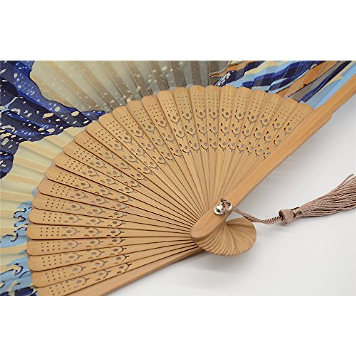 OMyTea® Landscape 8.27"(21cm) Folding Hand Held Fan - with a Fabric Sleeve for Protection for Gifts - Japanese Vintage Retro Style (Kanagawa Sea Waves)