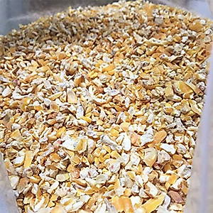 Executive Deals Cracked Corn Feed for Birds, Squirrels, Deers, Wildlife - 10LB (Double-Sealed)