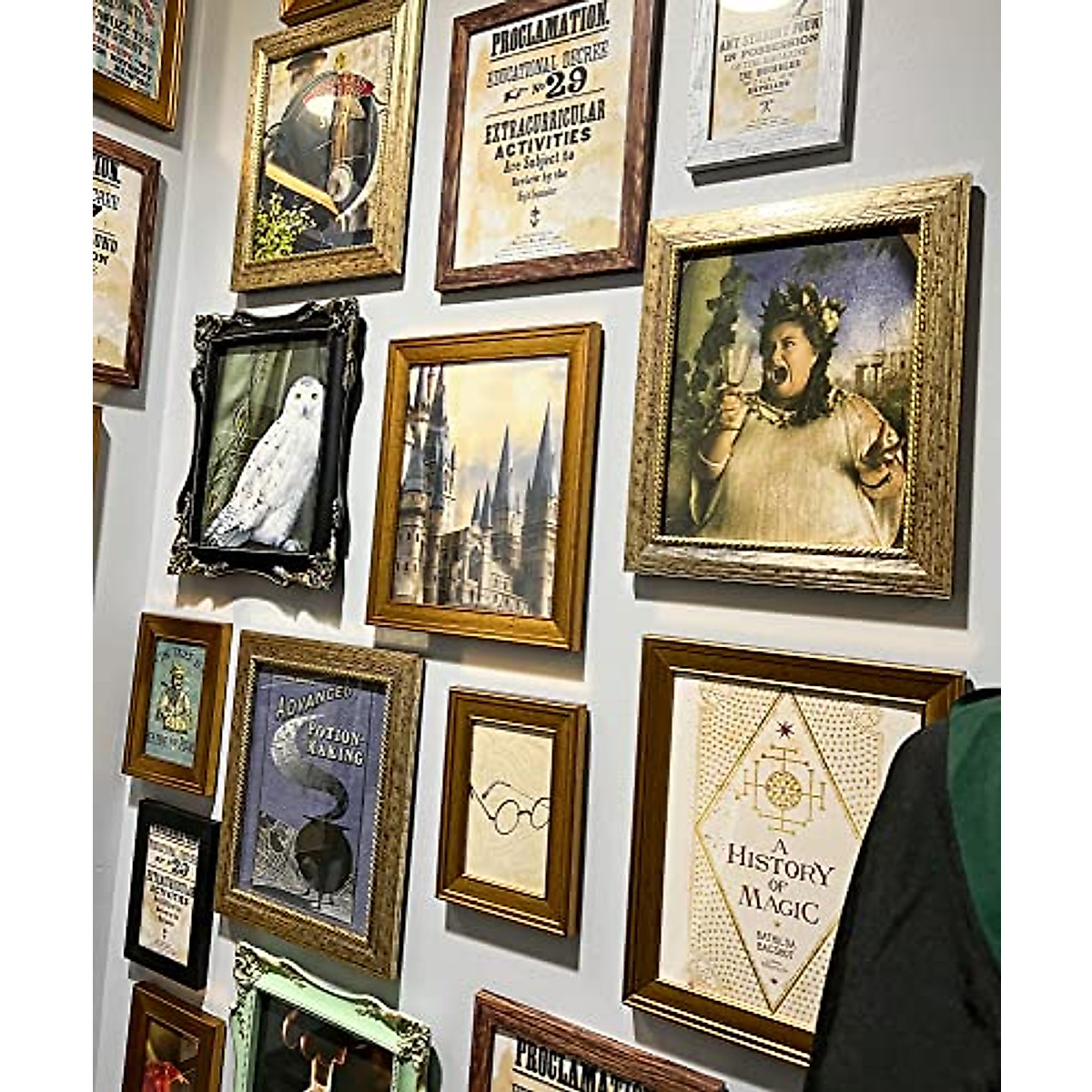 CON*QUEST Conquest Journals Harry Potter Hogwarts Wall Collage, 8"x10", Set of 50 Official Wizarding World Art Prints, Printed on Quality Card Stock, Matte Finish