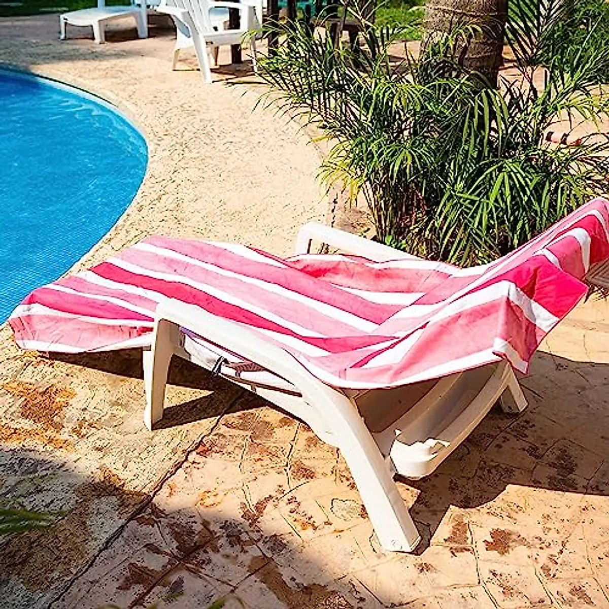 Elite Trend XL Beach Towel for Travel – Extra Large 78x35 Inch w/Bag – Lightweight Microfiber, Compact, Soft, Quick Dry, Sand Free – for Swimming, Pool, Camping, Yoga, Workout – Pink Stripes