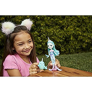 Mattel Enchantimals Naddie Narwhal Doll with Sword Figure, 6-inch Small Doll with Removable Mermaid-Inspired Skirt & Accessories
