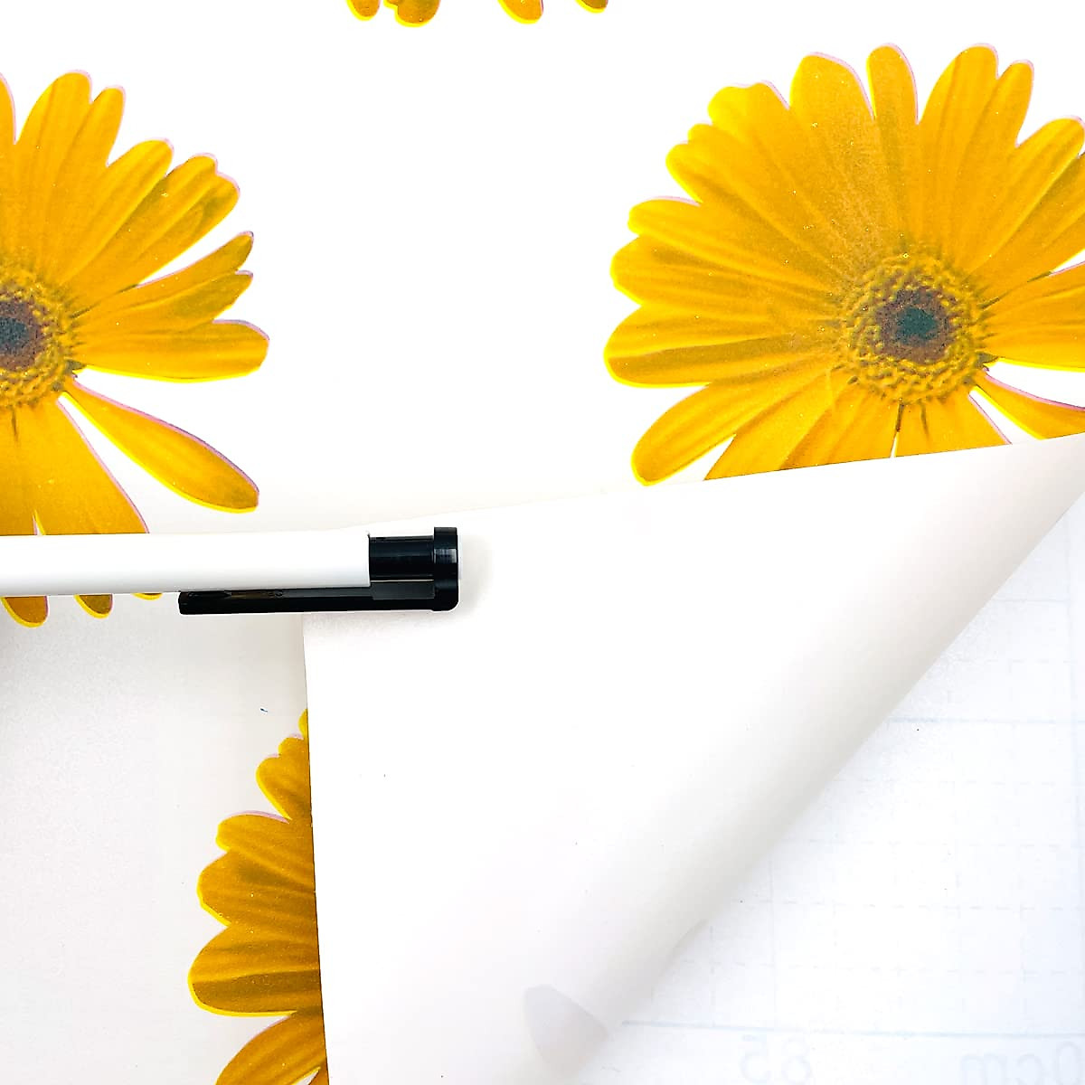 Yifely Peel & Stick Shelf Liner Removable Countertops Paper for Covering Apartment Old Drawer Cabinets, Yellow Daisy, 17.7 Inch by 9.8 Feet