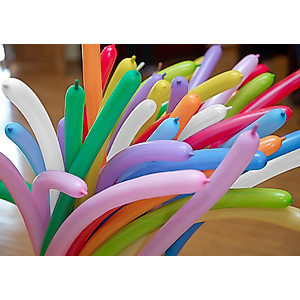 100pcs 260 Balloons Clear Long Balloons for Balloon Garland, Premium Quality Latex Skinny Magic Twisting Balloon Animals Balloons for Birthday Christmas Party Decorations