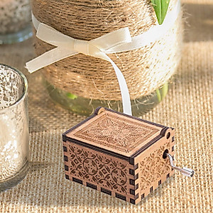 ukebobo Wooden Music Box - The Pooh Saying Music Box, Gift for Friend, Cousins, BFF, New Year's Gifts- 1 Set