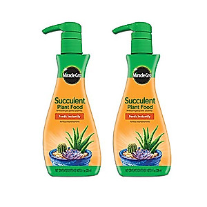 Miracle-Gro Succulent Plant Food, 8 oz., For Succulents including Cacti, Jade, And Aloe, 2 count (Pack of 1)