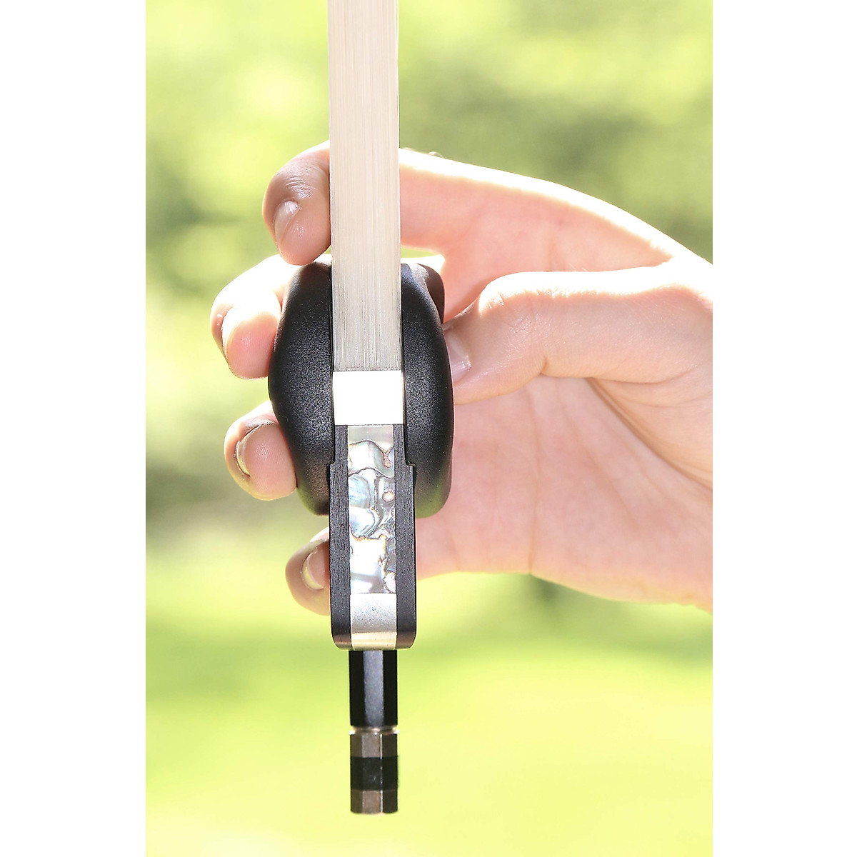 WADA Cello Bow Grip Aid: A Correct Bow Hand without Strain. A Second to Attach to the Bow and Remove. You can Concentrate on your Sound and Music with a Relaxed Hand and Arm from the Beginning.