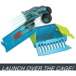 Hot Wheels Monster Trucks 1:24 Scale MEGA-Wrex Crash Cage, Oversized Storage Cage with 1 Large Toy Truck & 4 Crushable Accessories