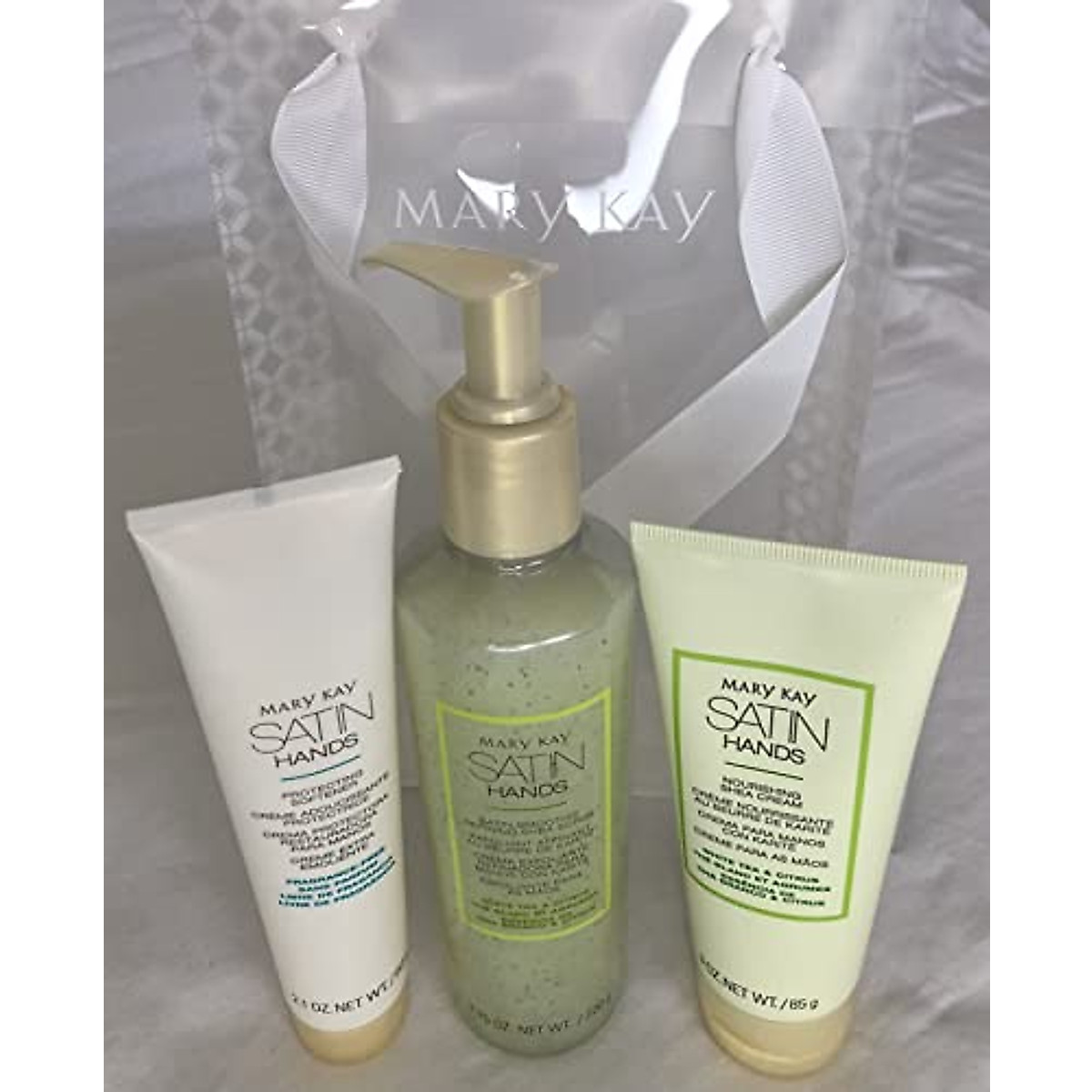 Mary Kay Satin Hands Pamering Set