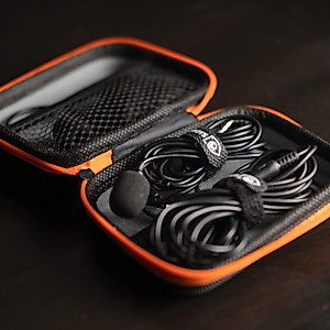 TROYS Professional Omnidirectional Lavalier Lapel Microphone - Condenser Lav Mic for Recording Podcast/Vlogging/Interview/Audio/Video/YouTube - Compatible with iPhone/Android/Tablet/DSLR