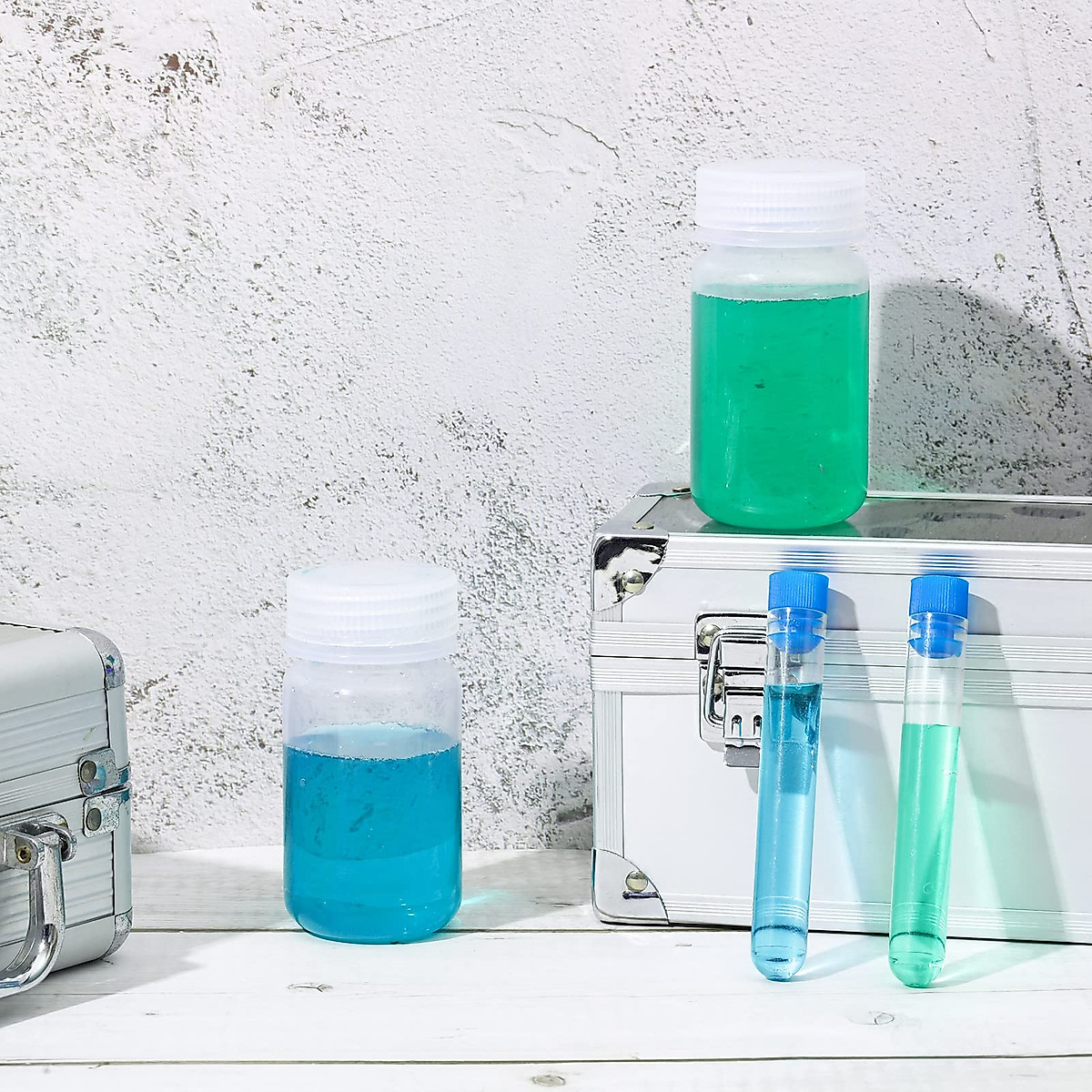 Pinkunn 20 Pcs Plastic Sample Bottles 4oz/ 125ml Laboratory Grade Polypropylene Wide Mouth Reagent Bottles Clear Liquids Storage Bottles with Lids Leak Proof Containers for Lab Classroom