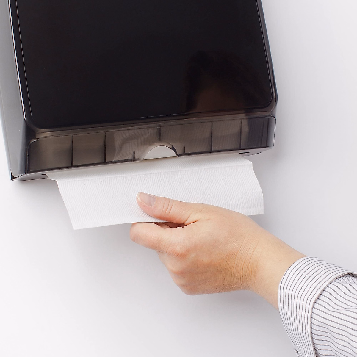 Kleenex(R) C-Fold Towels, 150 Towels/Sleeve, Pack Of 4 Sleeves, 150 Count (Pack of 4)