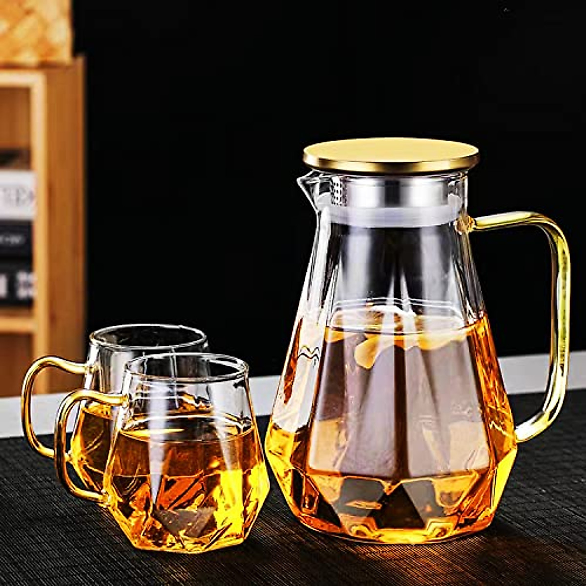 Glass Pitcher, Water Pitcher with Lid and Spout, Glass Water Pitcher And 1 Cleaning Brush，Cold and Hot Water Carafe，Ice Tea Maker for Homemade Juice&Iced Tea (A-2000ML)