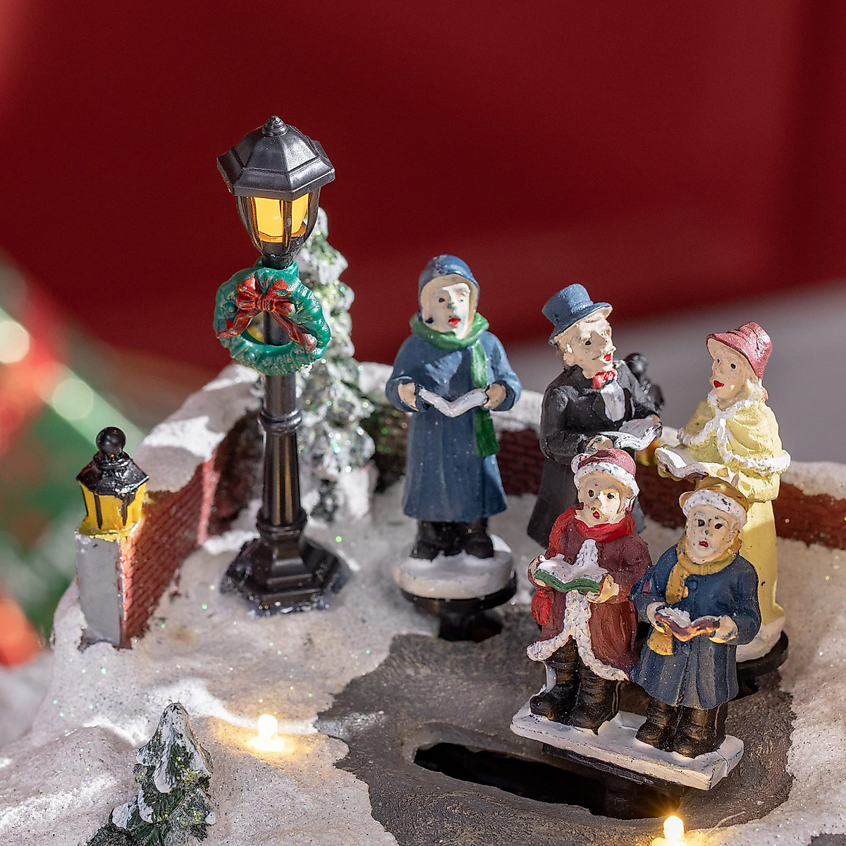 HOMCOM Christmas Village, Choir Animated Winter Wonderland Set with Multicolored LED Light, Battery Operated Christmas Decoration