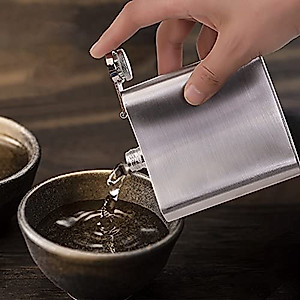 Hip Flask for Liquor 1PCS Silver Thin Flasks 6oz Stainless Steel Leakproof with 1pcs Funnel for Gift, Camping, Wedding Party