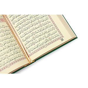 ihvan online Prayer Gift Set for Men & Women, Muslim Prayer Rug, Salah Mat, Beads Taasbih, Arabic Holy Quran, Islamic Gift Set for Ramadan & Eid, Green