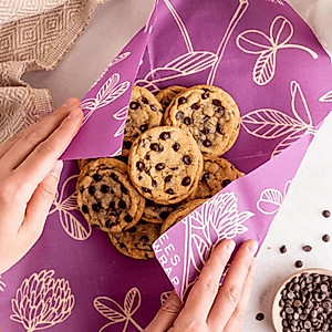 Bee's Wrap - 3 piece value pack - Made in the USA with Certified Organic Cotton - Plastic and Silicone Free - Reusable Eco-Friendly Beeswax Food Wrap - 3 sizes (S, M, L)