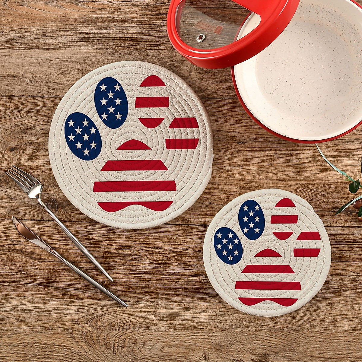 Kitchen Pot Holders Set 2 Pcs Cotton Thread Weave Trivets Set Stylish Coasters for Hot Dishes Pot Bowl Coffee Hot Pot Holders Dog Paws USA American Flag Filled