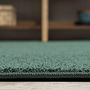 JONATHAN Y SEU100L-3 Haze Solid Low-Pile Indoor Area-Rug Casual Contemporary Solid Traditional Easy-Cleaning Bedroom Kitchen Living Room Non Shedding, 3 ft x 5 ft, Emerald