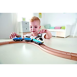 Hape E3729 Figure 8 Safety Train Railway Set, 14.76" L x 3.15" W x 9.45" H, Multicolor