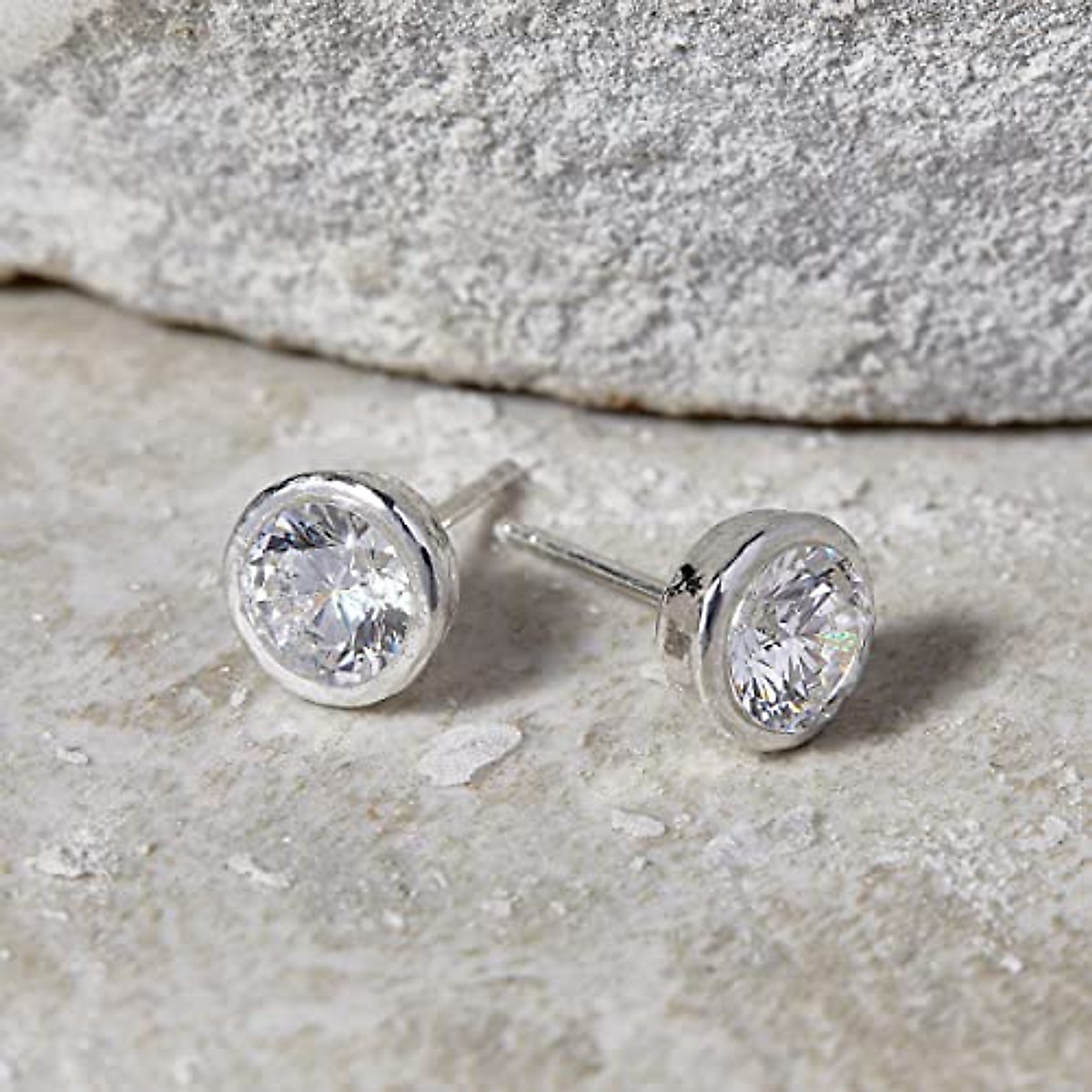 Silpada 'Shine on' Cubic Zirconia Stud Earrings in Sterling Silver