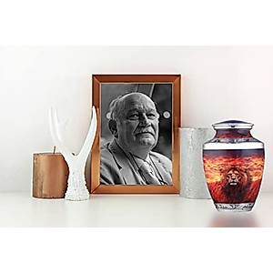 BOLD & DIVINE Lion Cremation Urns for Human Ashes - Decorative Urns, Urns for Human Ashes Female & Male, Urns for Ashes Adult Female, Funeral Urns - Lion, Large