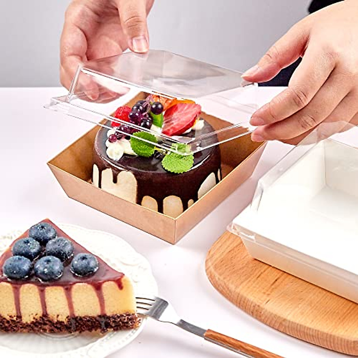 Kucoele 50 Pack Paper Charcuterie Boxes with Clear Lids, 4 Inches Brown Cookie Boxes Dessert Boxes Disposable To Go Food Containers for Sandwich, Cake Slice, Cupcake, Chocolate Covered Strawberry