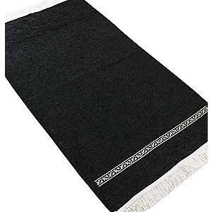 Modefa Turkish Islamic Prayer Rug - Chenille Praying Mat Sajada for Men and Women - Traditional Muslim Praying Carpet Janamaz - Ramadan or Eid Gift - Luxury Woven Meccan (Black Simple)