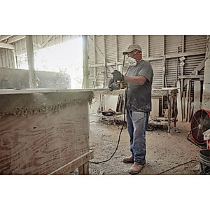 DEWALT Angle Grinder, Variable Speed, 5-Inch, 13-Amp, Corded (DWE43231VS)