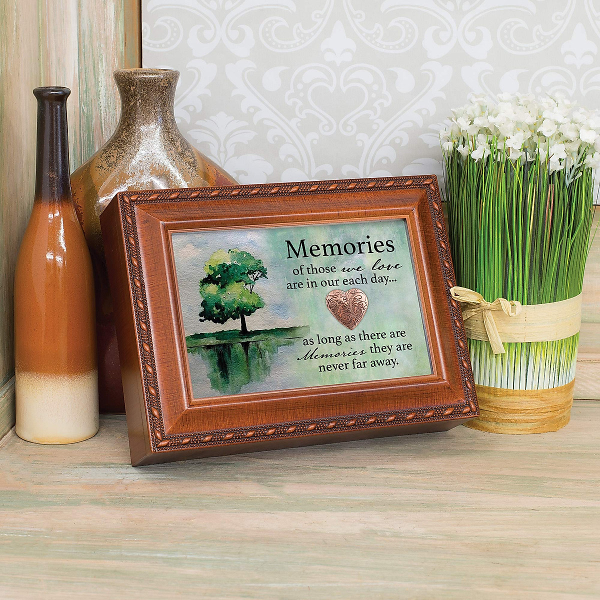 Cottage Garden Memories of Those We Love Woodgrain Rope Trim Music Box Plays Wind Beneath My Wings