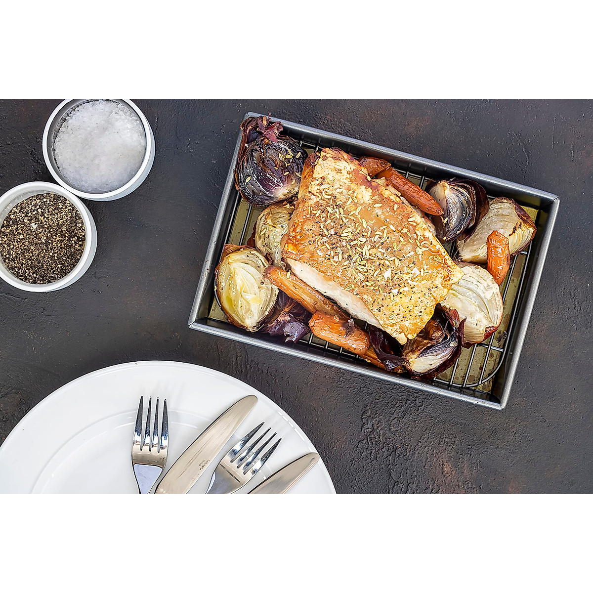 Chicago Metallic Professional Non-Stick Baking and Roasting Tin, 33 x 23 cm (13" x 9"), 1 x 1 x 1 cm, Grey