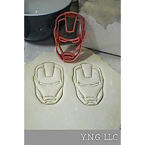 SUPERHERO CHARACTER SPECIAL OCCASION COOKIE CUTTER BAKING TOOL USA PR467L