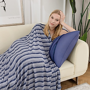Auemtyn Cooling Blankets for Hot Sleepers, King Size with Japanese Q-Max>0.5 Arc-Chill Cooling Fiber, Lightweight Breathable Double Sided Cold Tech Summer Blanket for Night Sweats(90"x108",Navy Blue)
