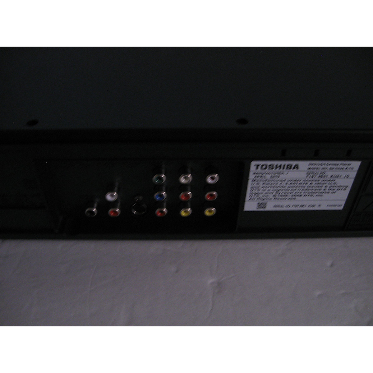 Toshiba SD-V296 DVD Player/VCR Combo, Progressive Scan Dolby Digital Remote Control, Black